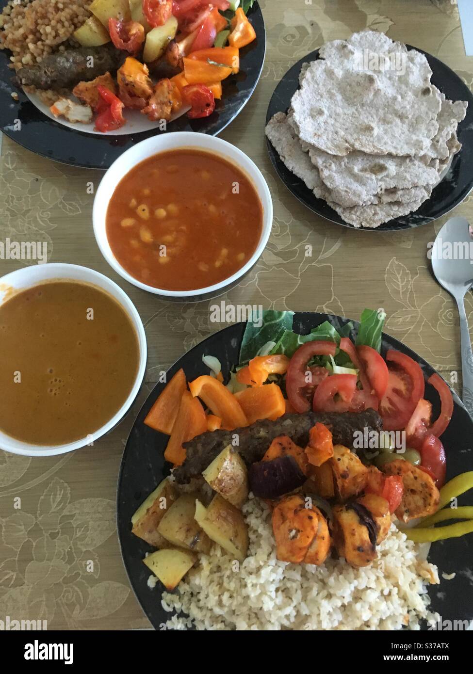 Veg dinner hi-res stock photography and images - Alamy