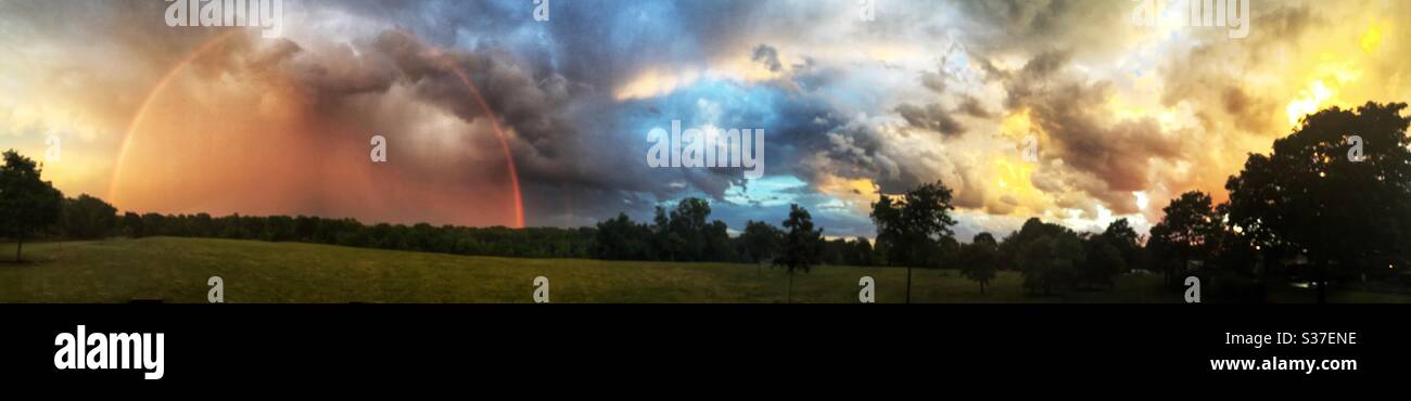 Full rainbow hi-res stock photography and images - Alamy