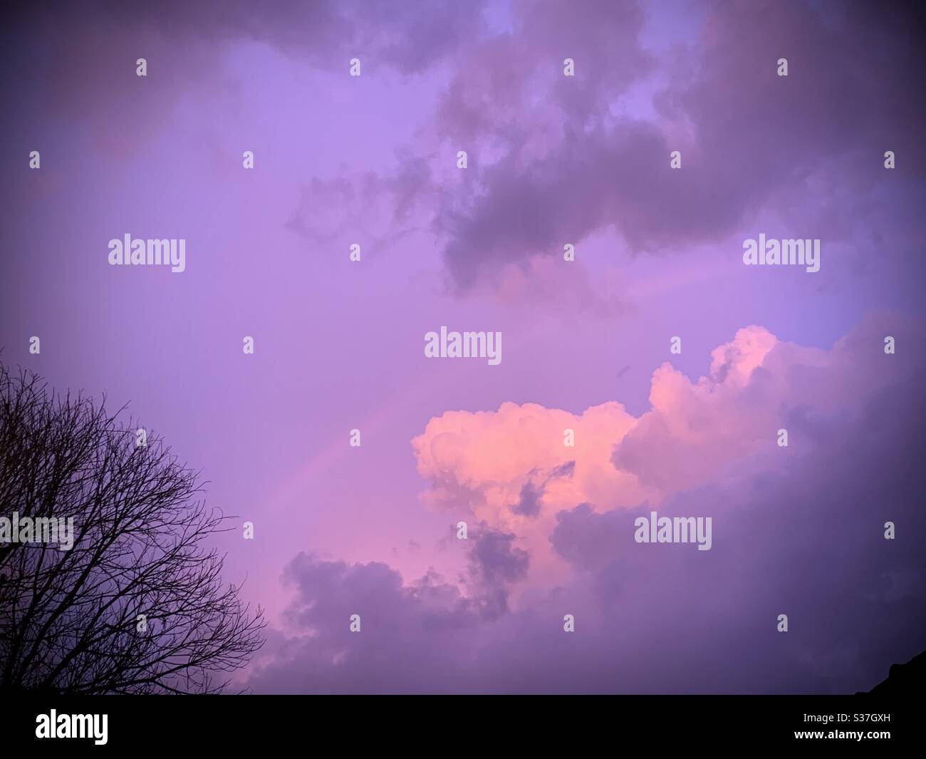 Purple clouds hi-res stock photography and images - Alamy