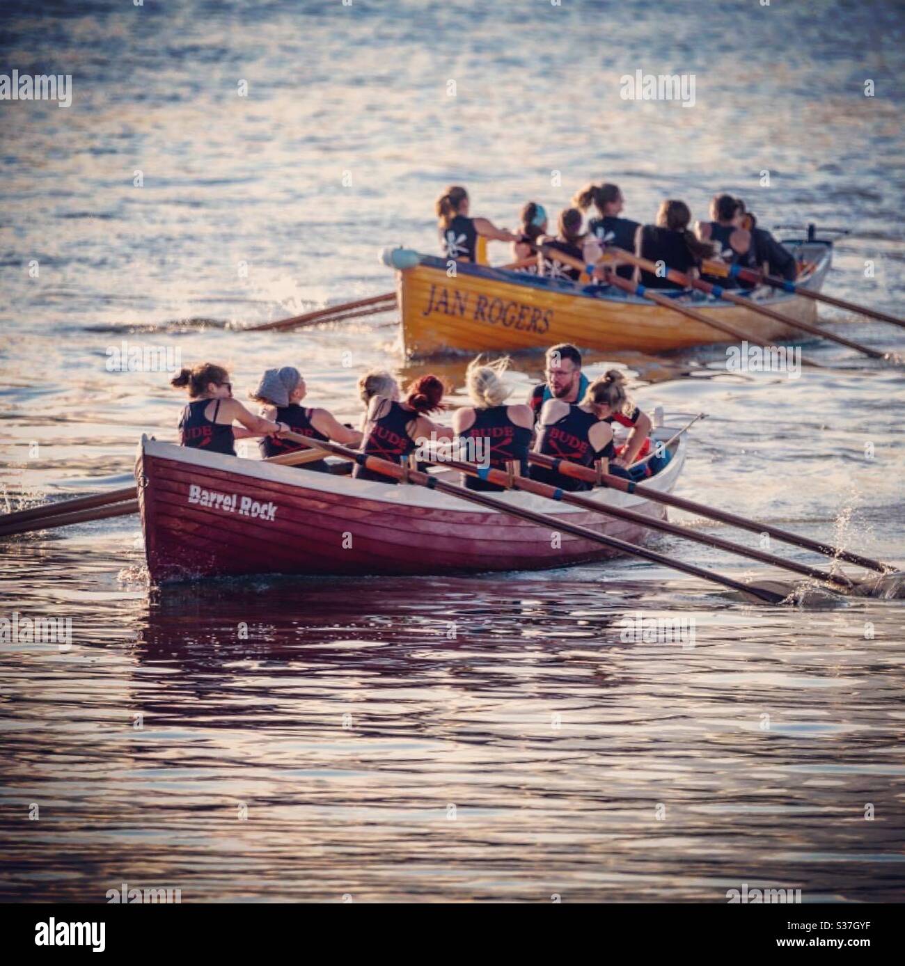 Gig rowing at Appledore in Bideford before lockdown with Bude Pilot Gig ...