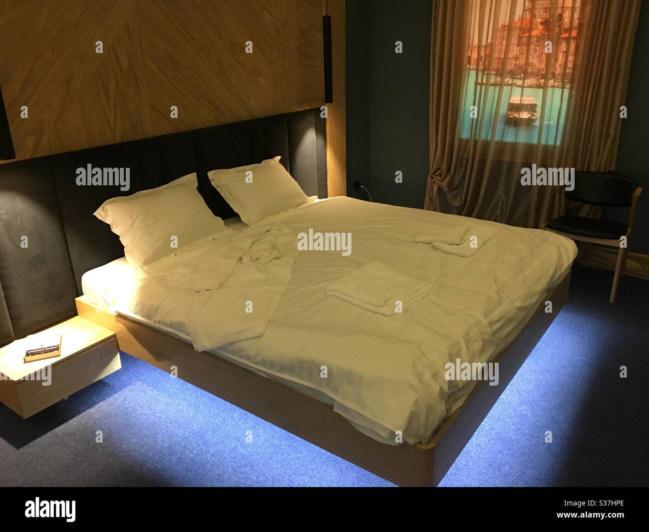 Sleeping room hi-res stock photography and images - Alamy