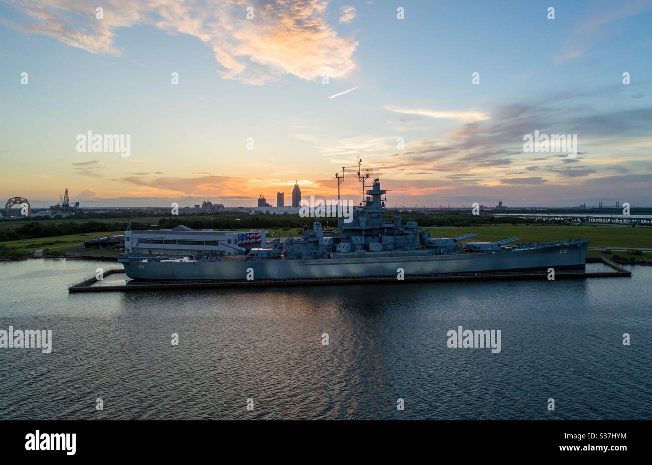 Uss alabama battleship hi-res stock photography and images - Alamy