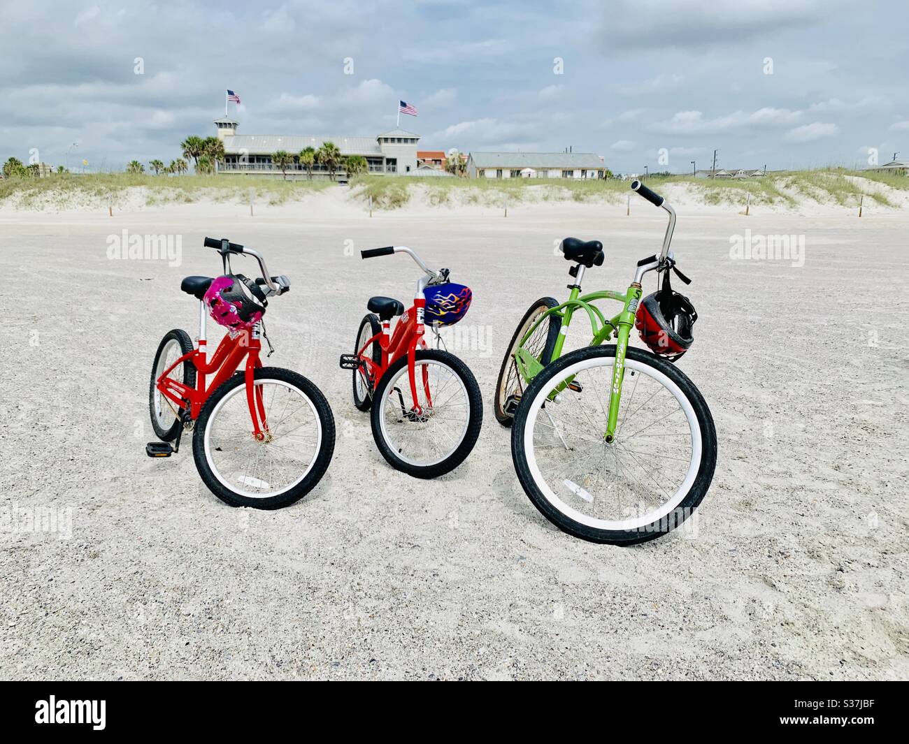 Colorful bike wheel hi-res stock photography and images - Alamy