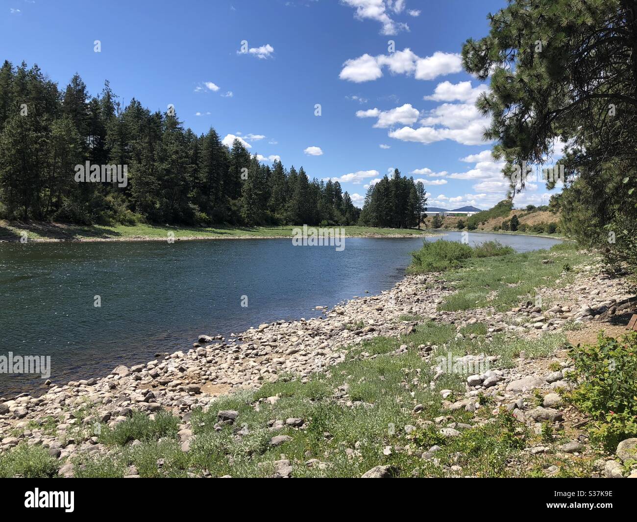 Sunny day and blue skies at the Spokane River in Post Falls, Idaho ...