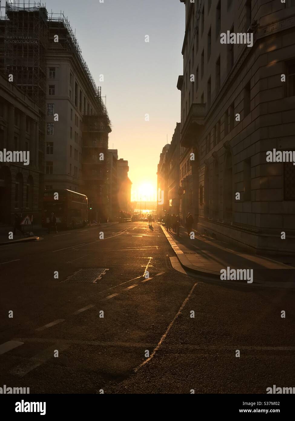 Liverpool sunset hi-res stock photography and images - Alamy