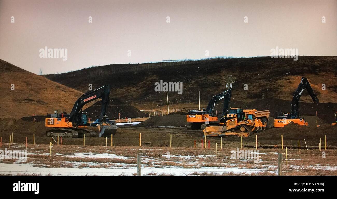 Pipeline construction, Alberta, Canada, West Path Delivery Project ...