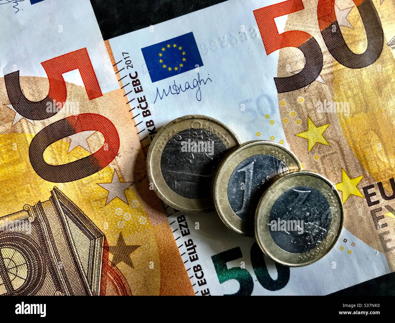 Cashless currency hi-res stock photography and images - Alamy