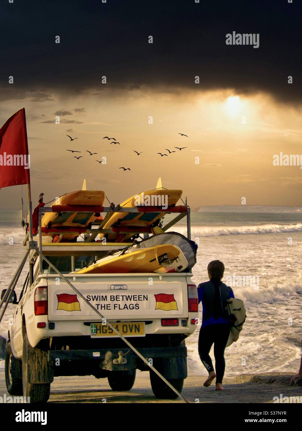 Coast guard beach smartphone stock photos and images - Alamy