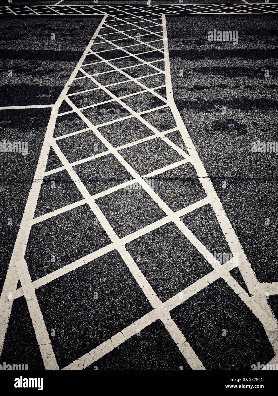 Parking walkway hi-res stock photography and images - Alamy