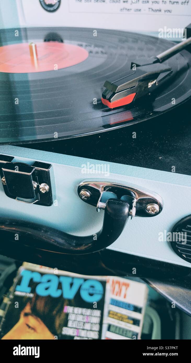 Retro vinyl hi-res stock photography and images - Alamy