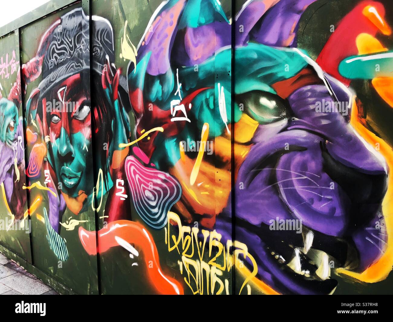 Graffiti Tiger High Resolution Stock Photography and Images - Alamy