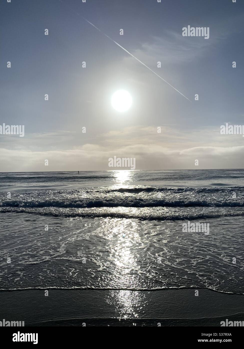 Ocean sparkle hi-res stock photography and images - Alamy