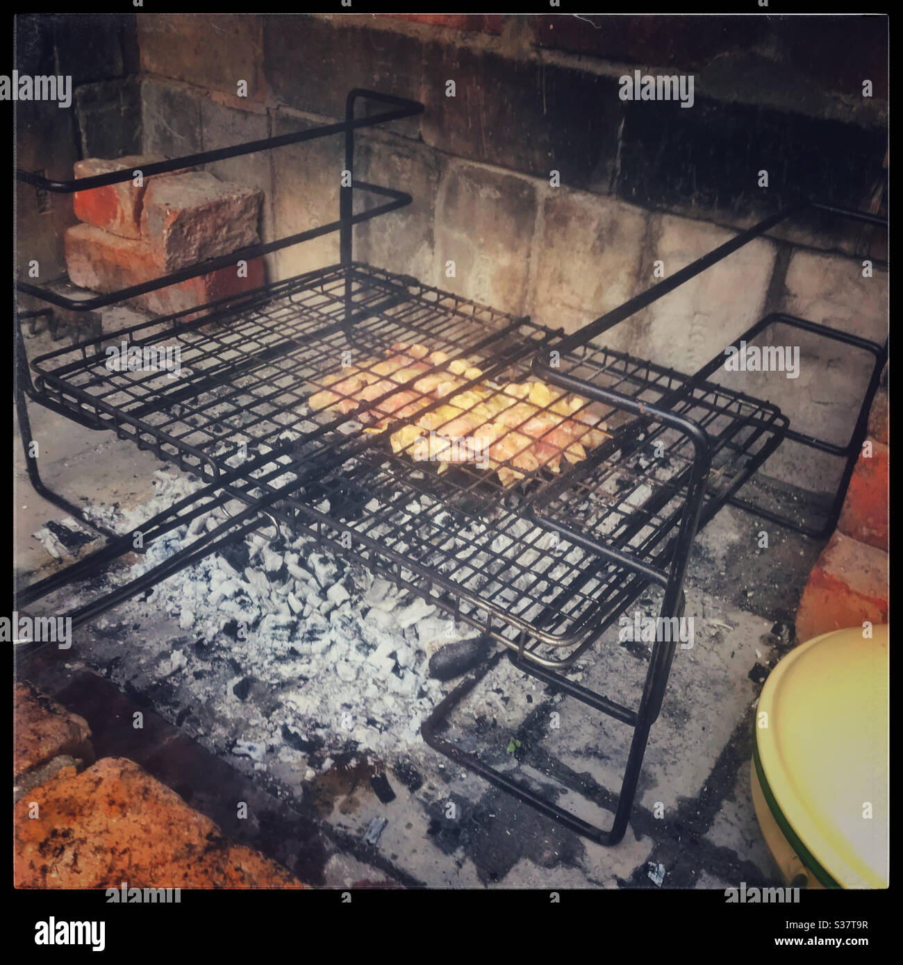 Chicken On Braai High Resolution Stock Photography and Images - Alamy