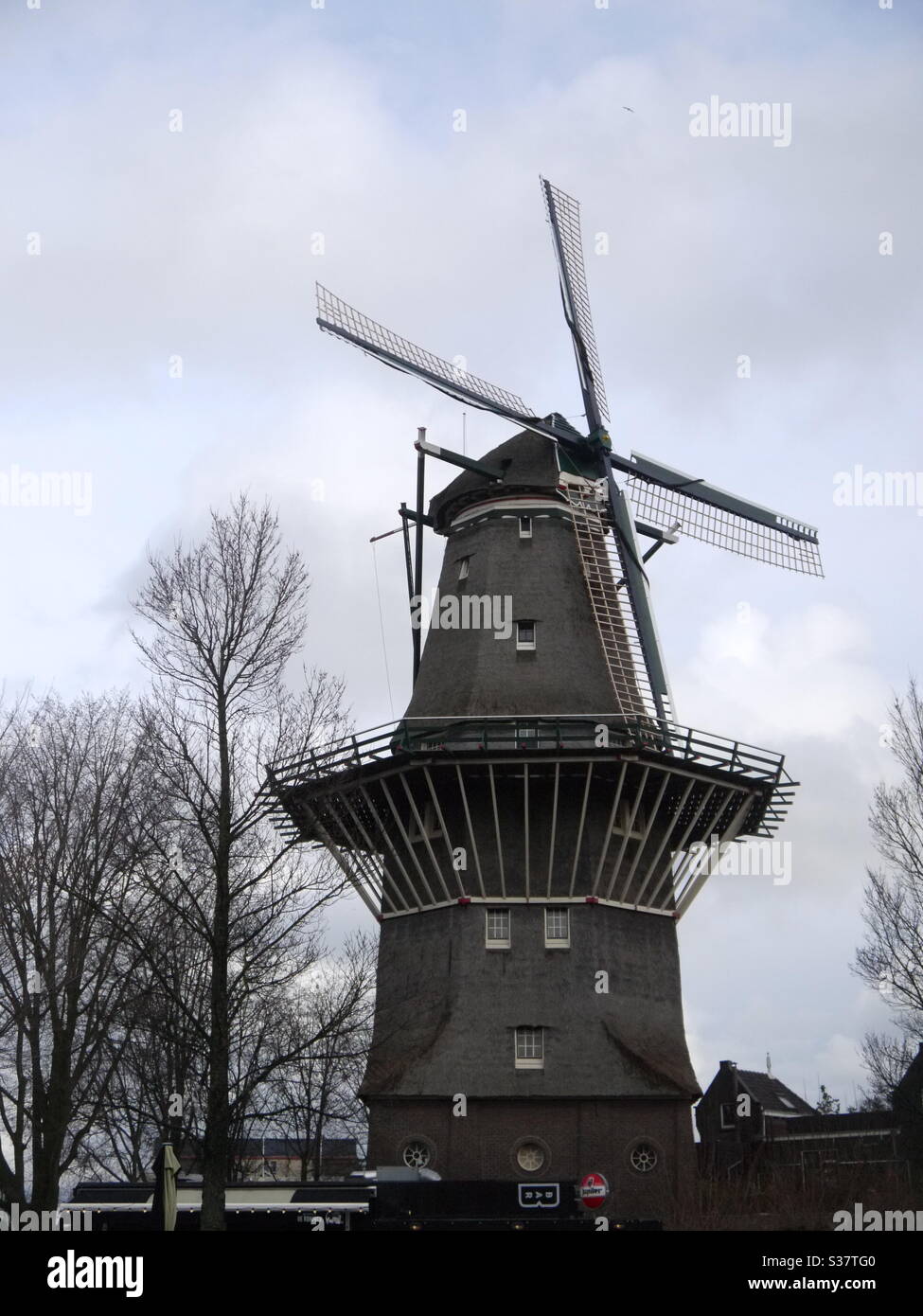 Working corn windmill hi-res stock photography and images - Alamy
