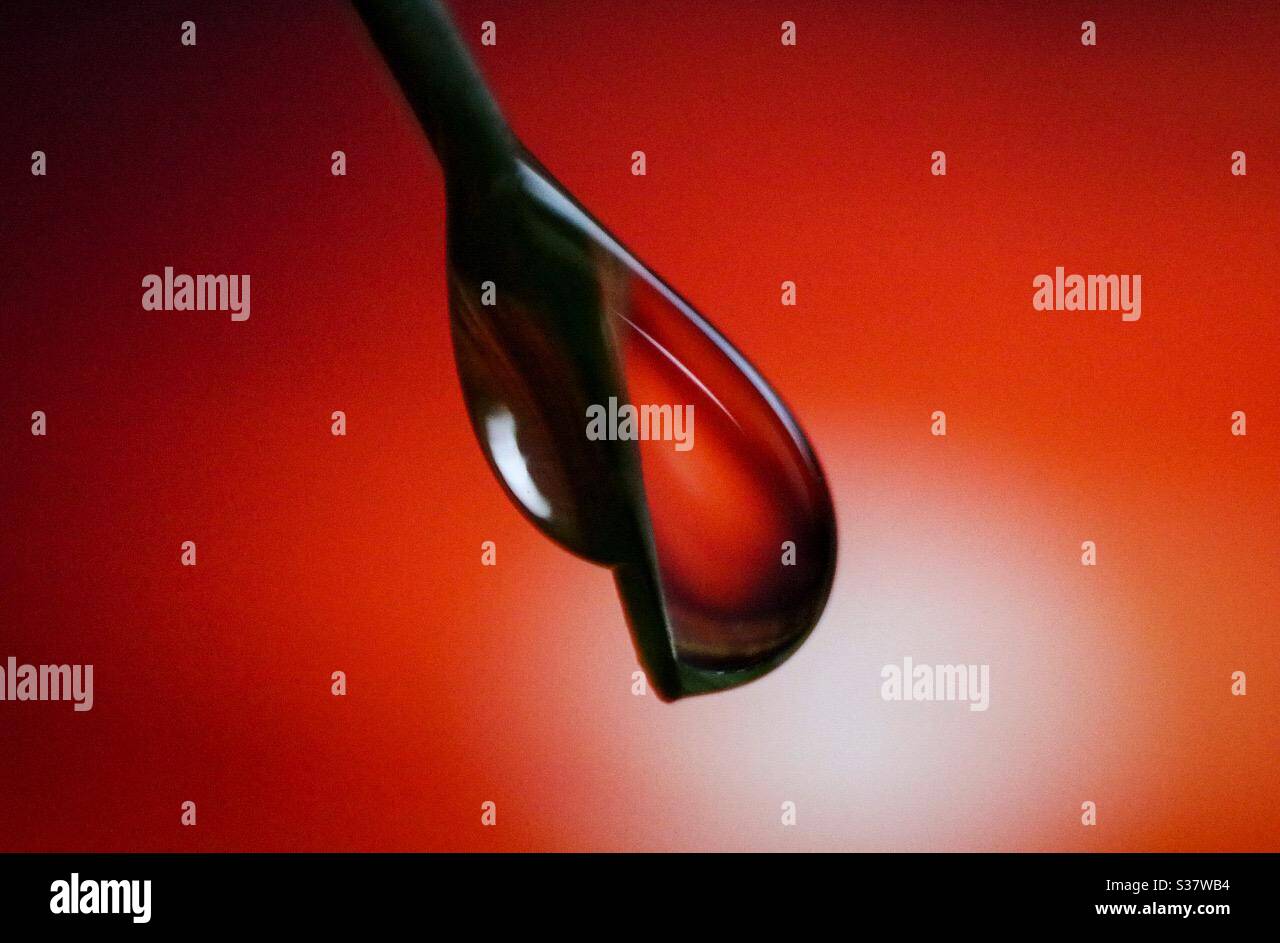 Gota roja hi-res stock photography and images - Alamy