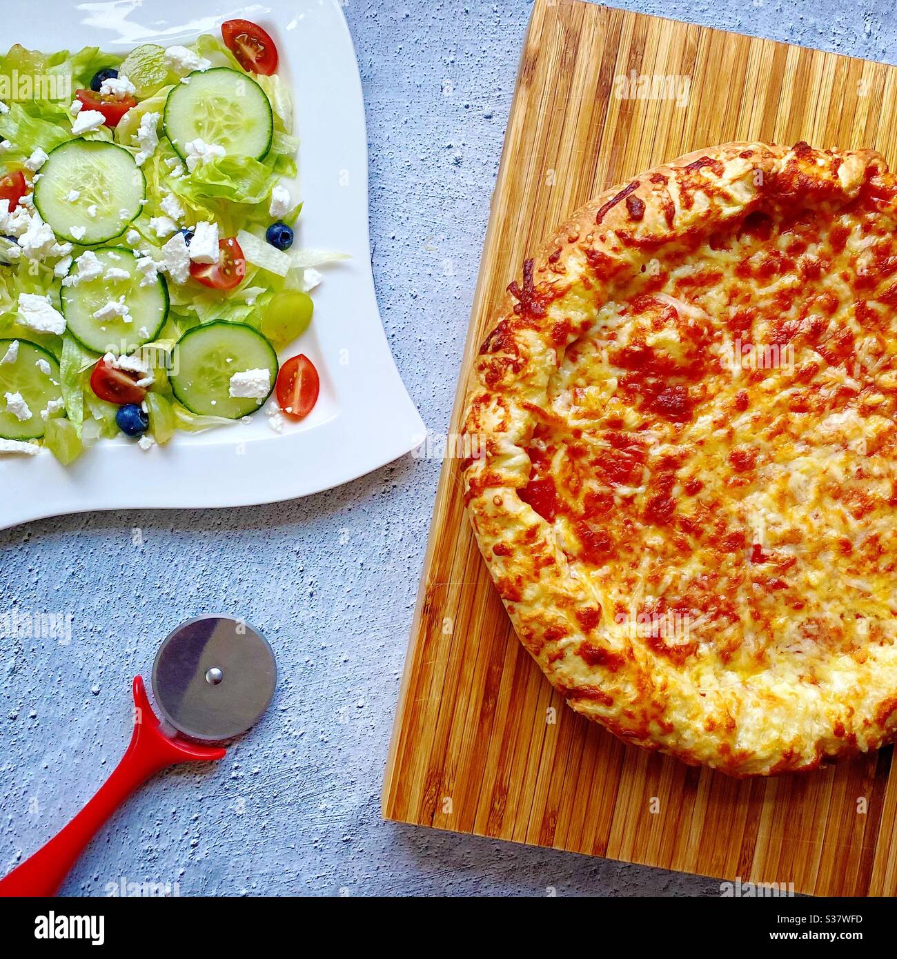 Pizza Top Down High Resolution Stock Photography and Images - Alamy