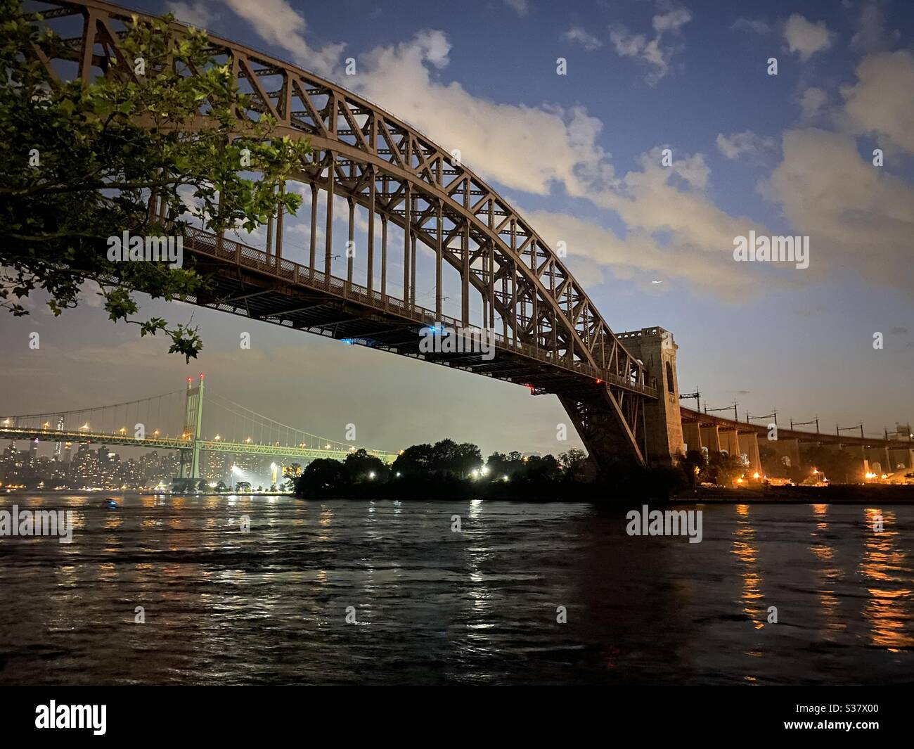 Astoria bridge hi-res stock photography and images - Alamy