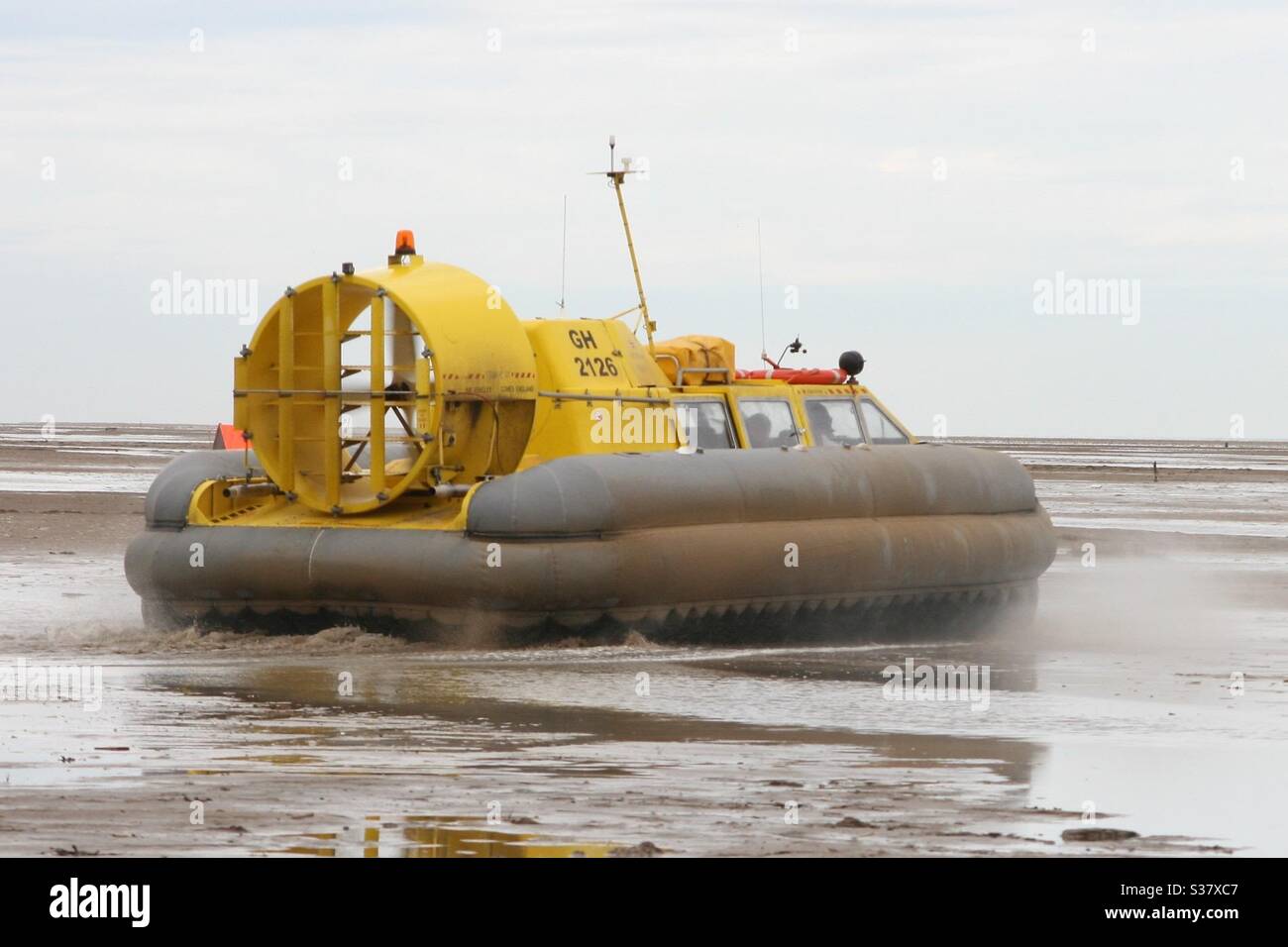 Hovercraft on Southport beach Stock Photo - Alamy