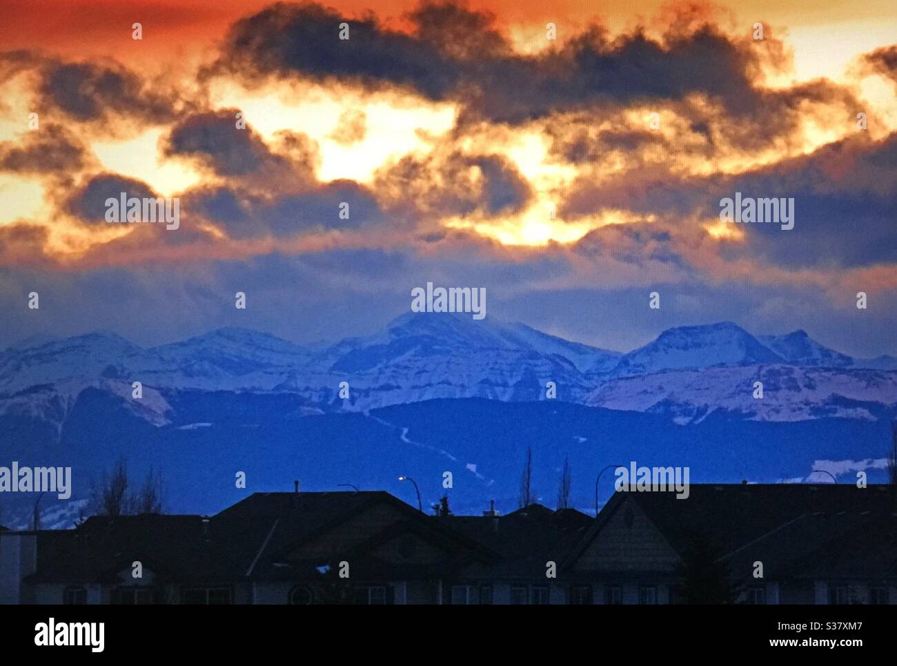 Rocky mountain sunset hi-res stock photography and images - Alamy