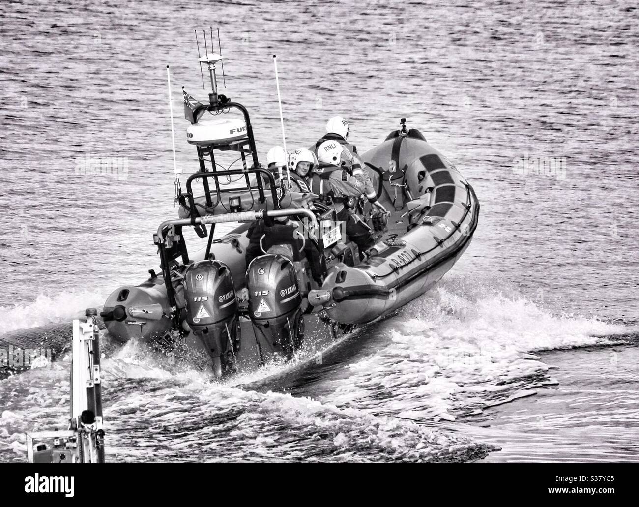 Lifeboat in action Stock Photo - Alamy
