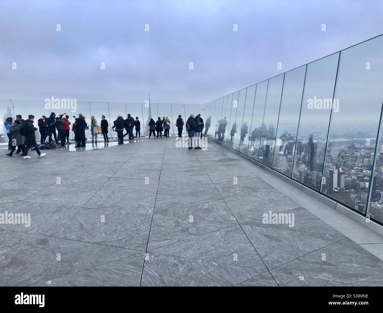 Manhattan the edge observation deck hi-res stock photography and images ...