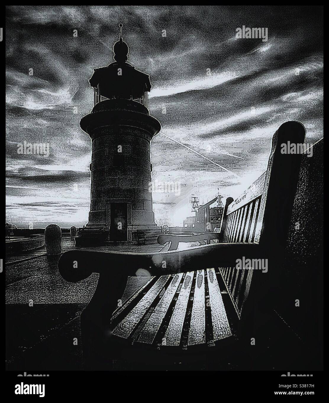 Ramsgate harbour lighthouse hi-res stock photography and images - Alamy