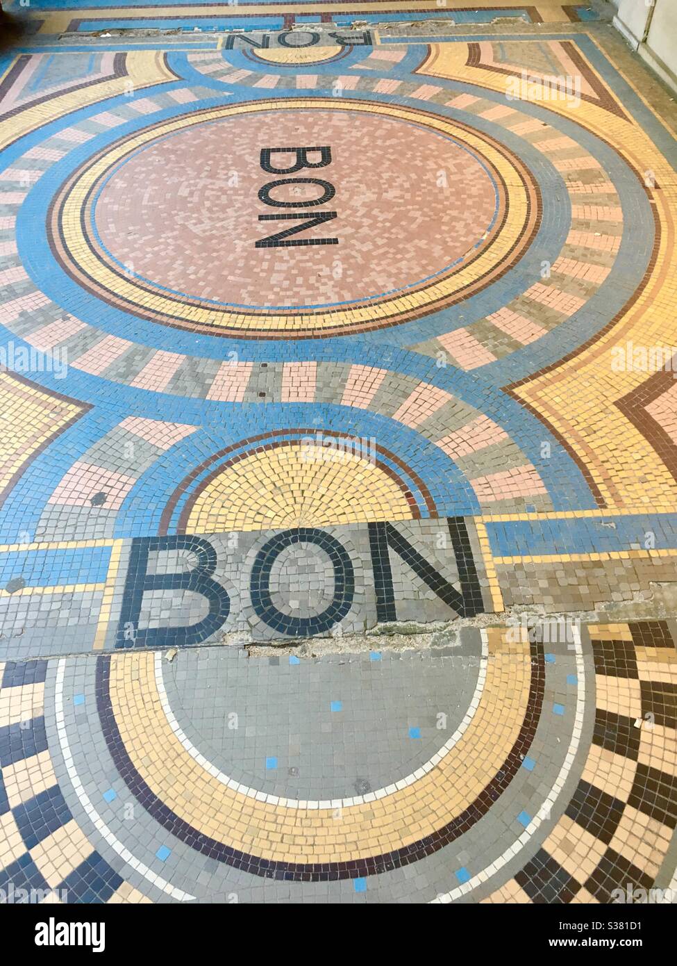 Pavement tiles hi-res stock photography and images - Alamy