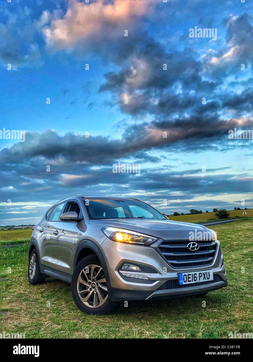 Hyundai 4x4 hi-res stock photography and images - Alamy