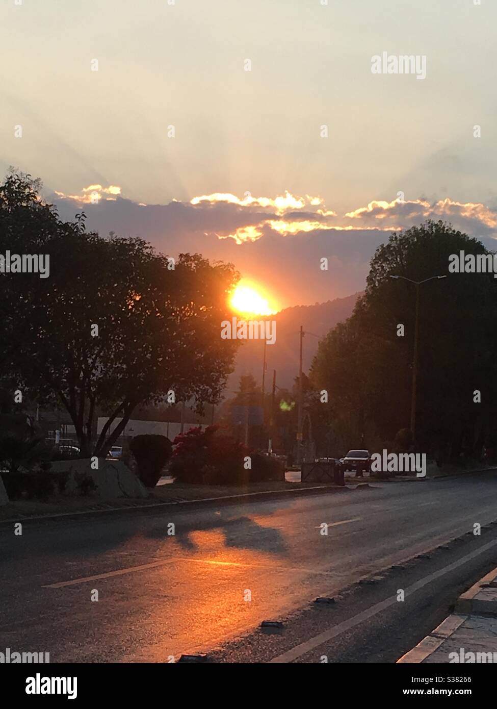 The color of the sun hi-res stock photography and images - Alamy