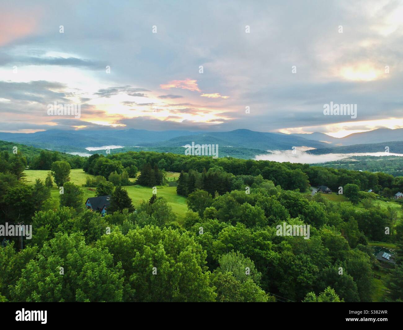 Vermont mountains hi-res stock photography and images - Alamy