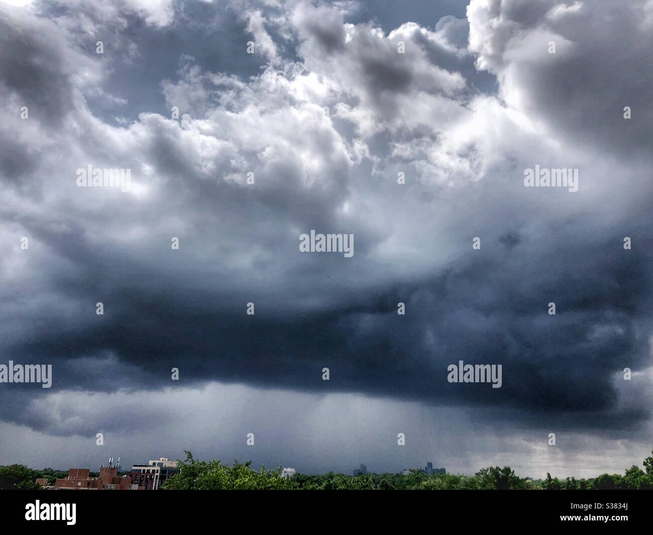 Dark clouds rolling hi-res stock photography and images - Alamy