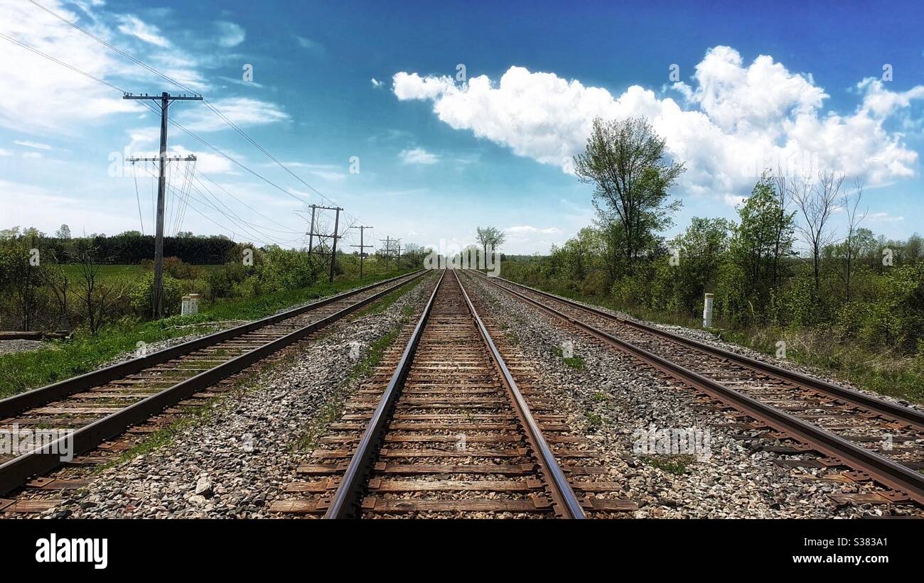 Three track railway hi-res stock photography and images - Alamy