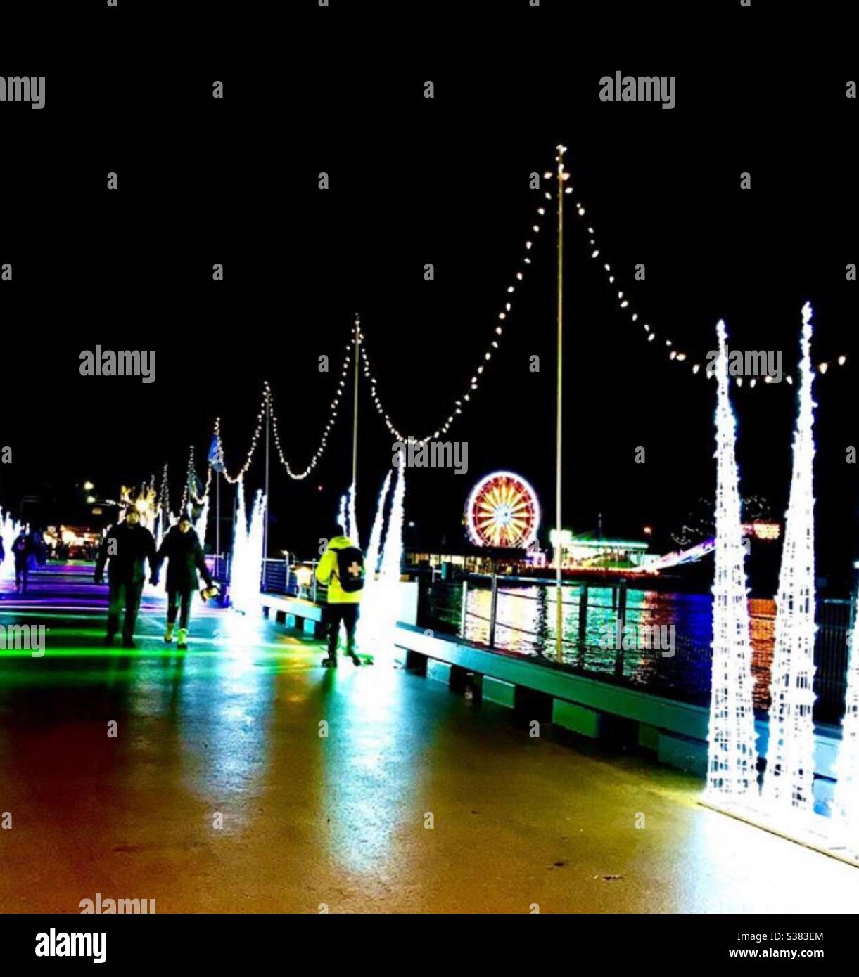 Toronto winter aurora hi-res stock photography and images - Alamy