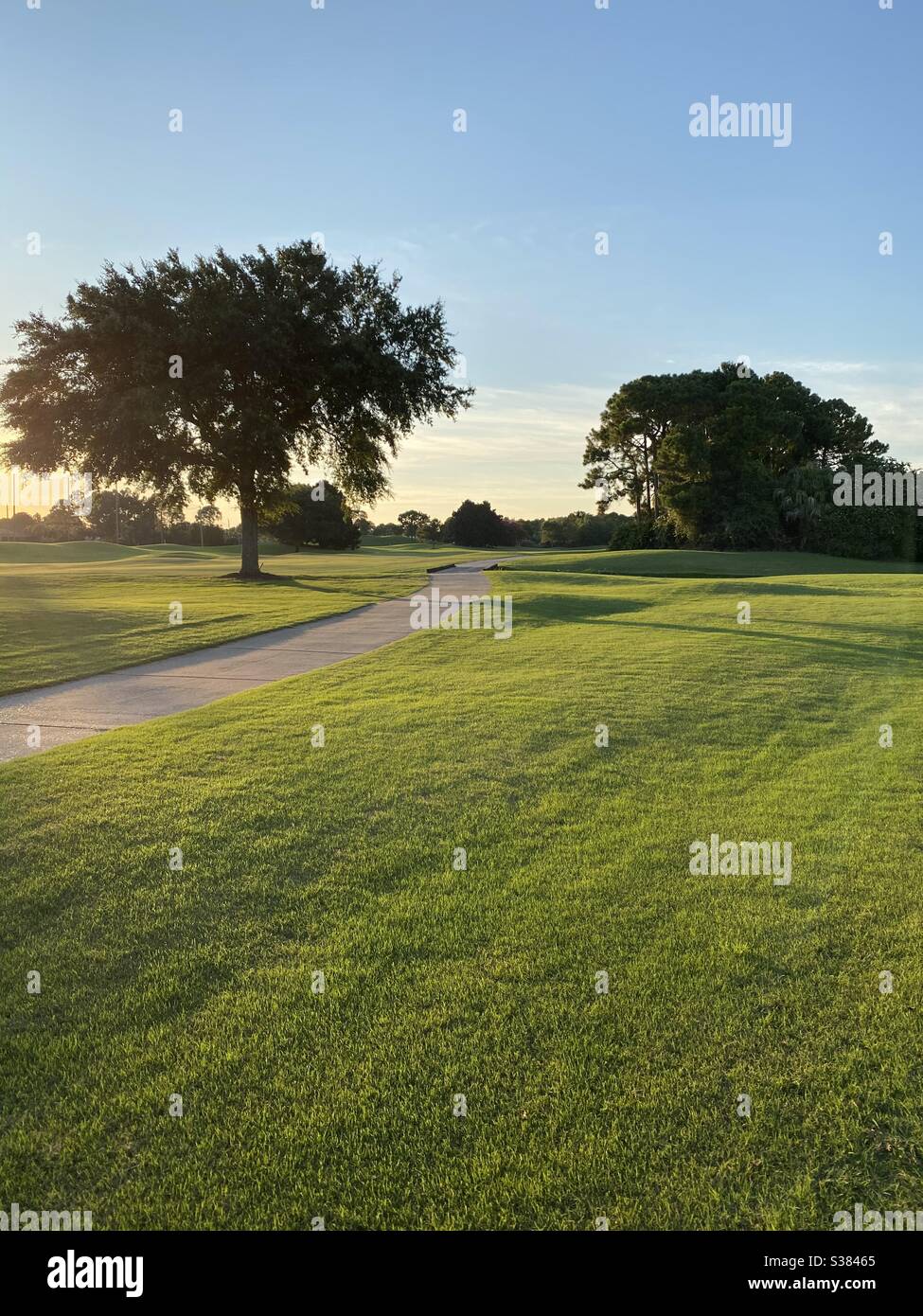 Walking path green grass hi-res stock photography and images - Alamy