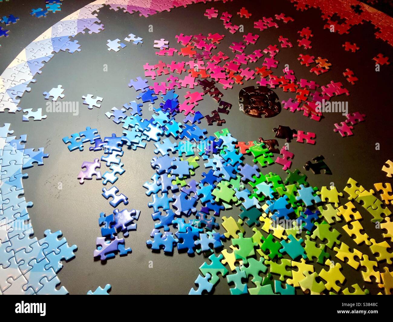 Unfinished puzzle hi-res stock photography and images - Alamy