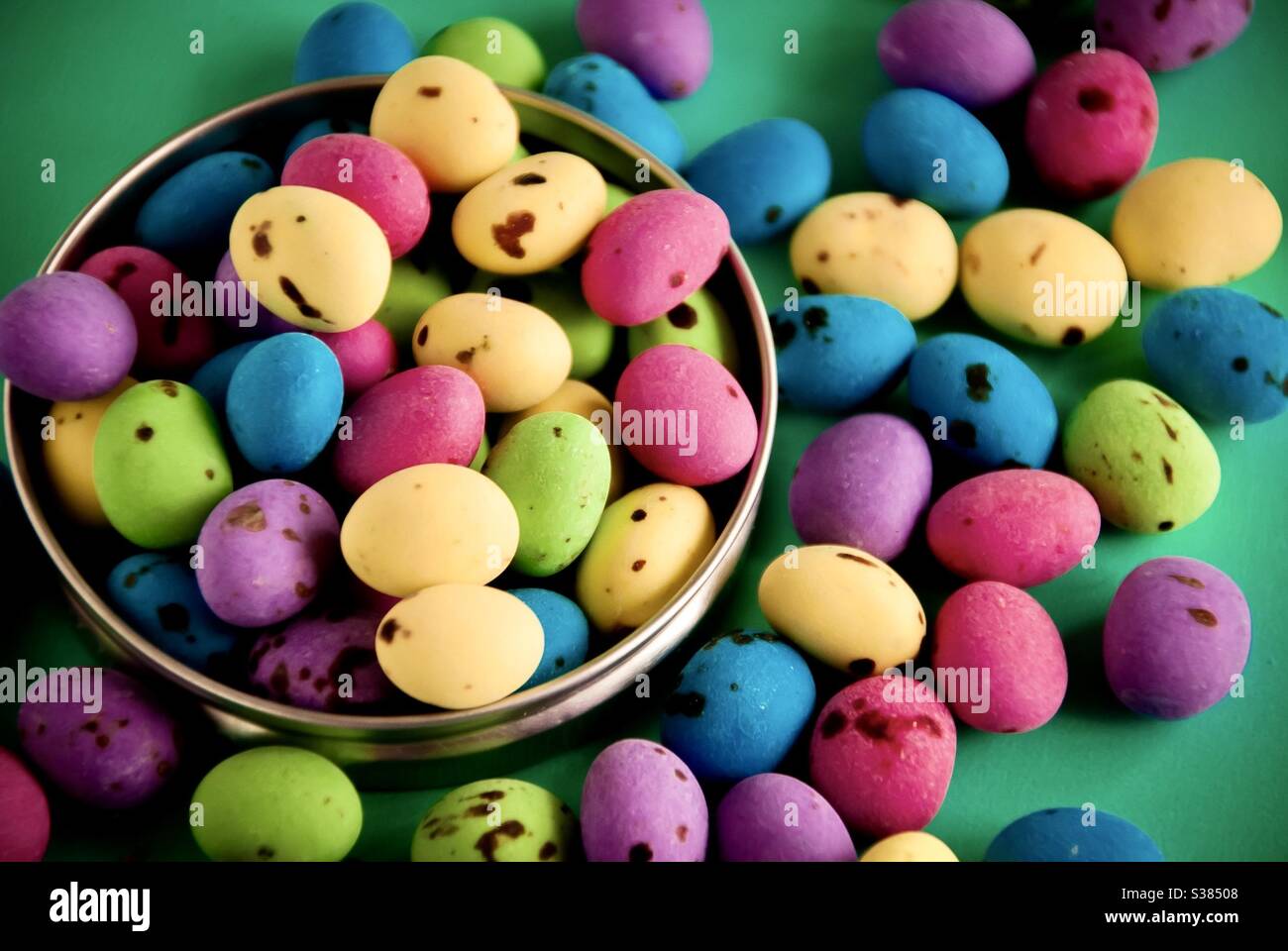 Candy easter egg hi-res stock photography and images - Alamy