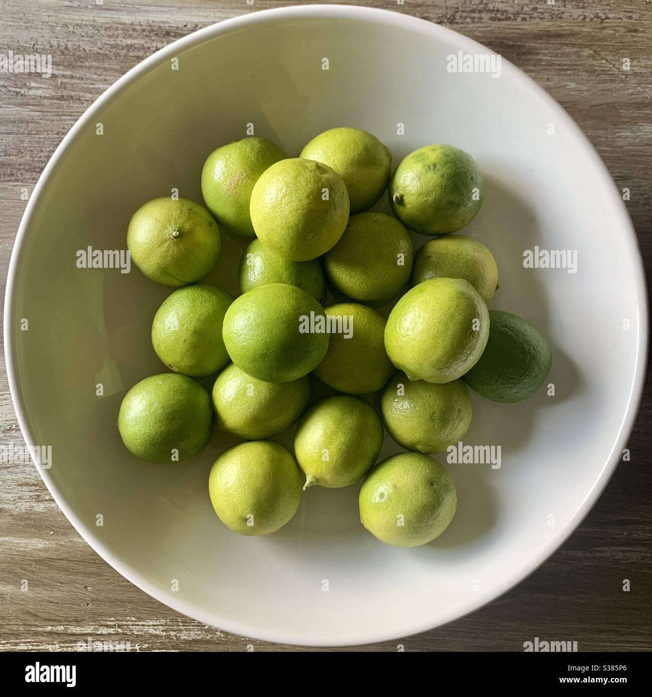 Key line hi-res stock photography and images - Alamy