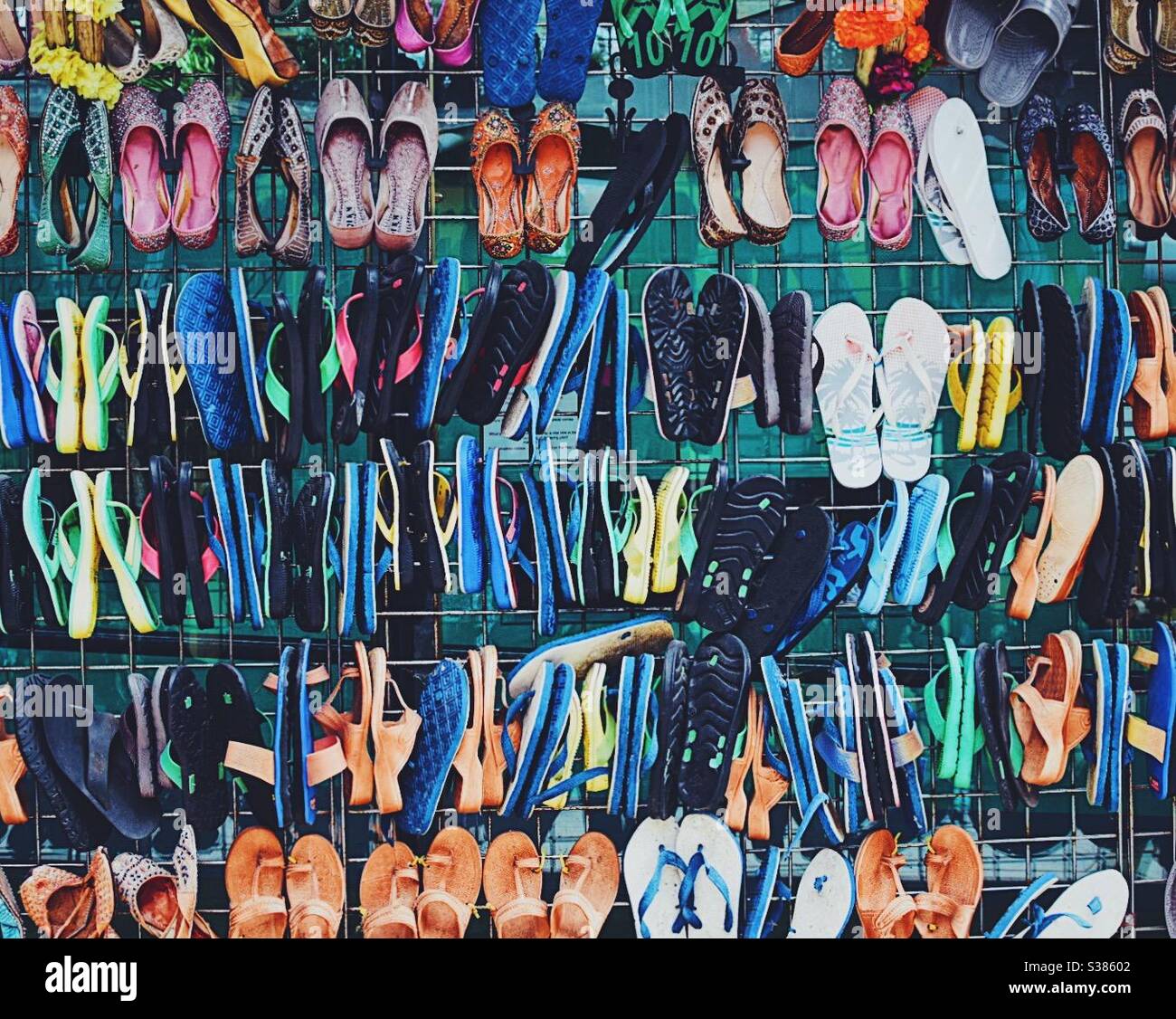 Shoes market hi-res stock photography and images - Alamy