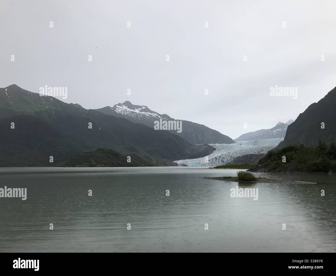 Gray water alaska hi-res stock photography and images - Alamy