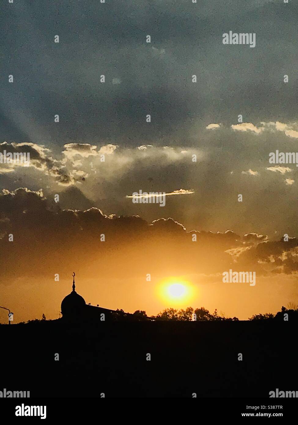 Zakat hi-res stock photography and images - Alamy