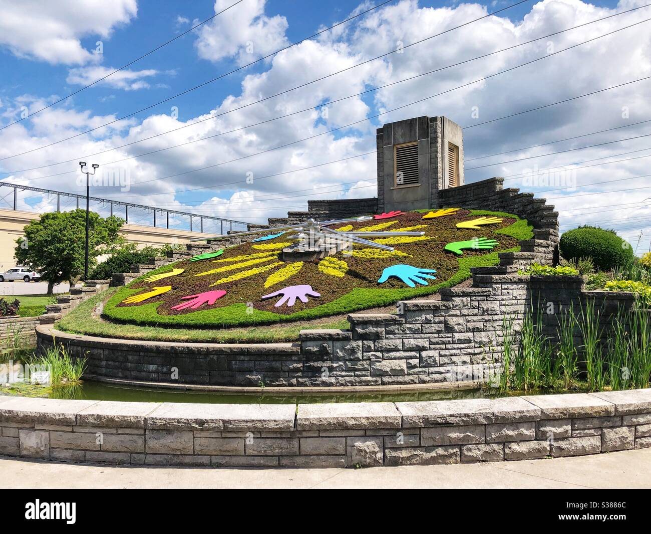 Floral clock niagara falls canada hi-res stock photography and images ...