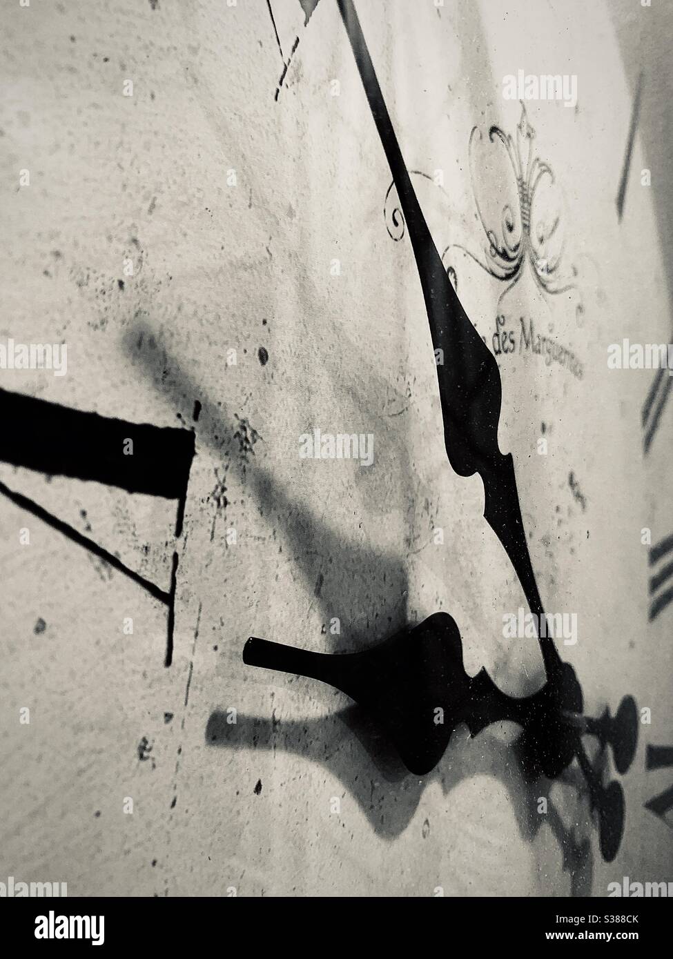 Clock hands hi-res stock photography and images - Alamy