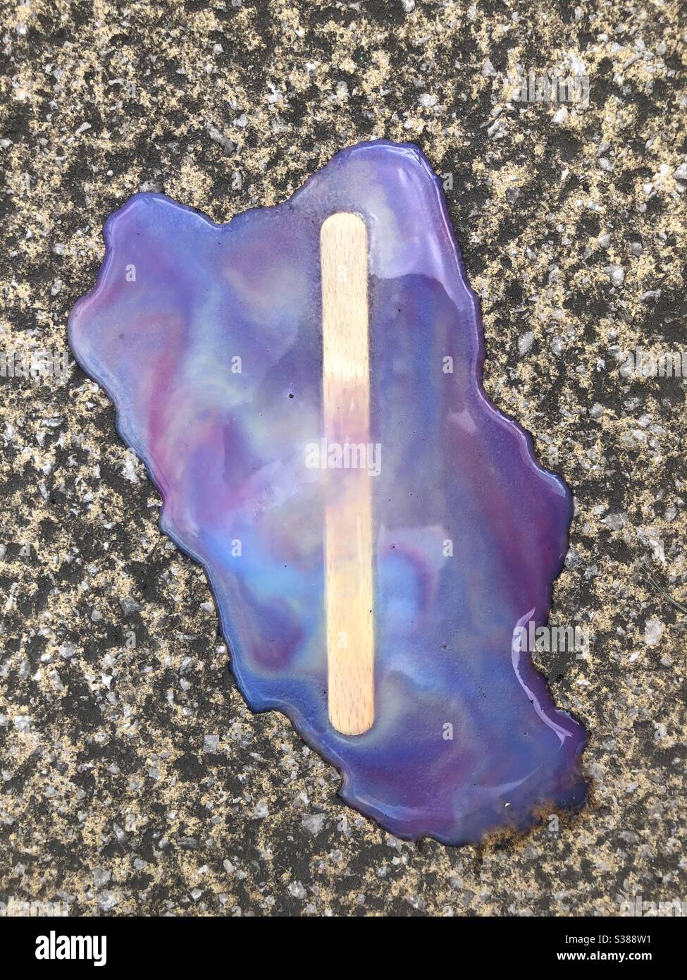 Melted ice lolly hi-res stock photography and images - Alamy