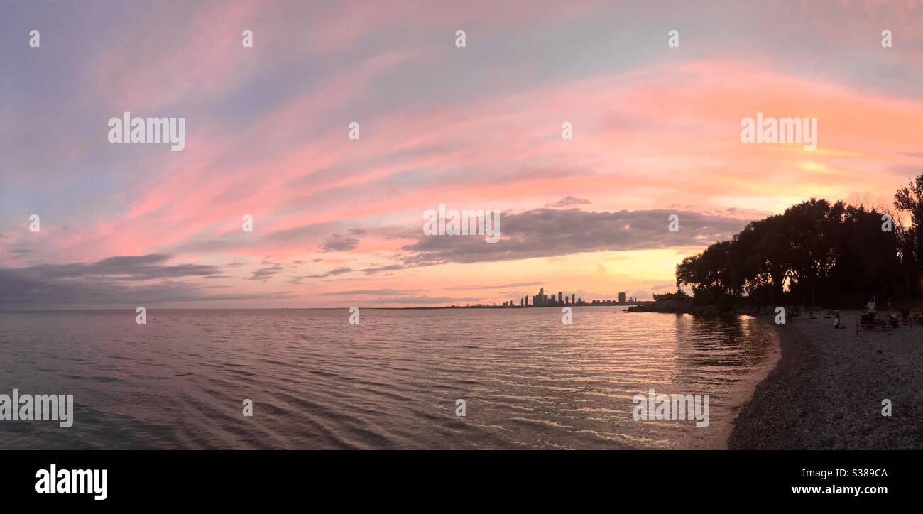 Toronto sunset hi-res stock photography and images - Alamy