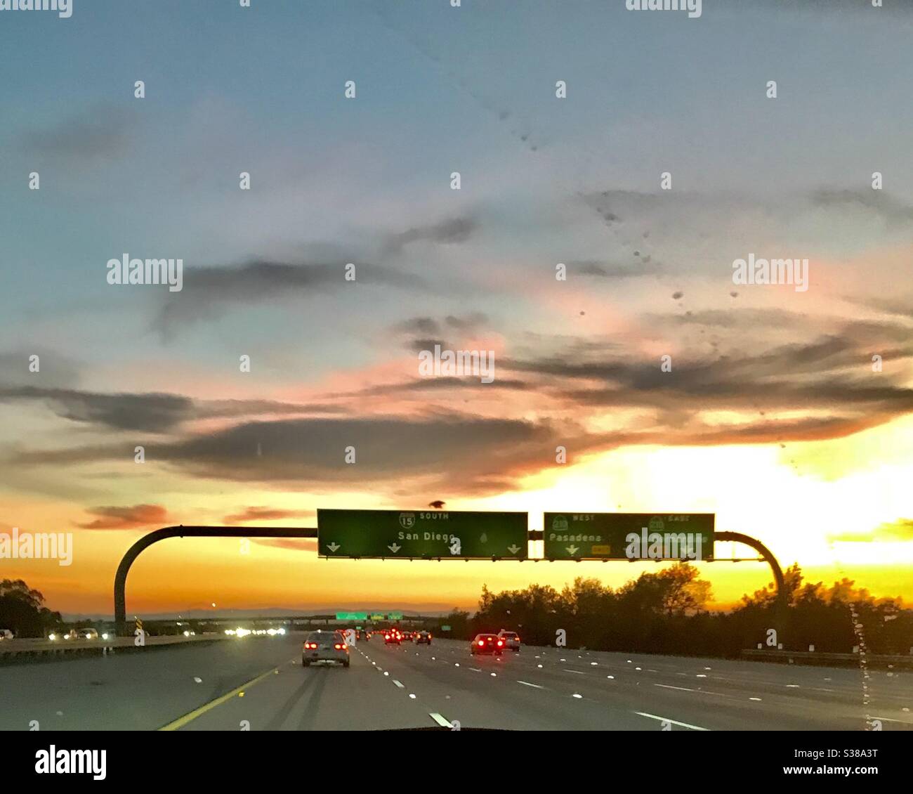 Sunset highway hi-res stock photography and images - Alamy