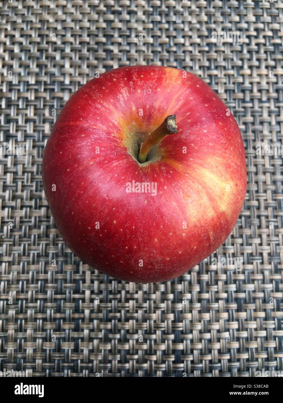 Organic farm apple hi-res stock photography and images - Alamy