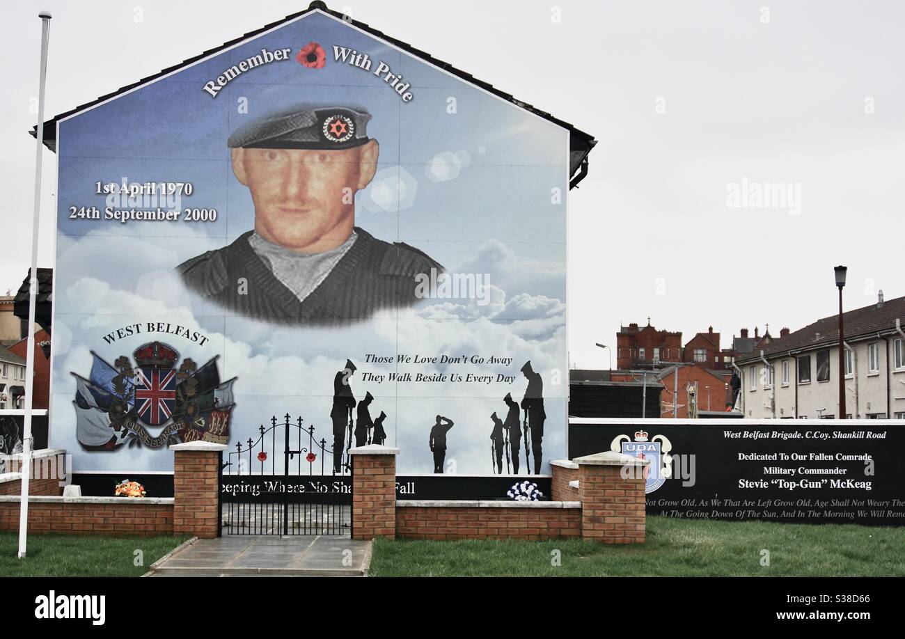 Belfast troubles mural hi-res stock photography and images - Alamy
