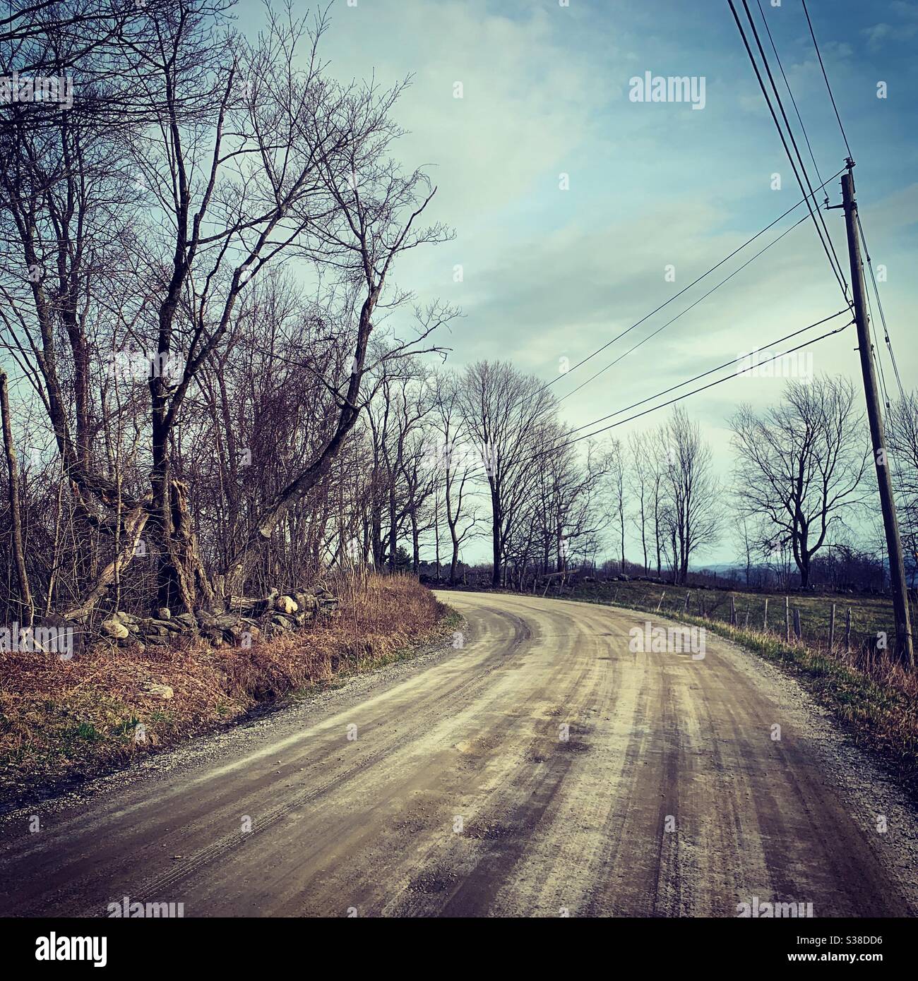 Backroads s curve hi-res stock photography and images - Alamy