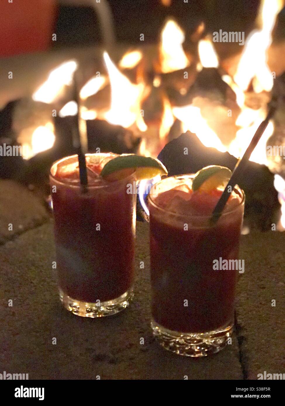 Drinks by the fire hi-res stock photography and images - Alamy