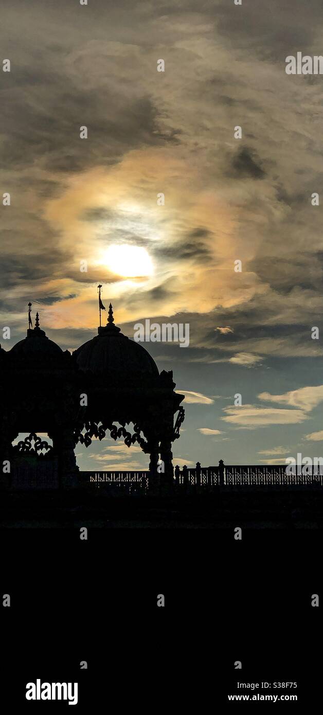 Hindu temple at sunset hi-res stock photography and images - Alamy